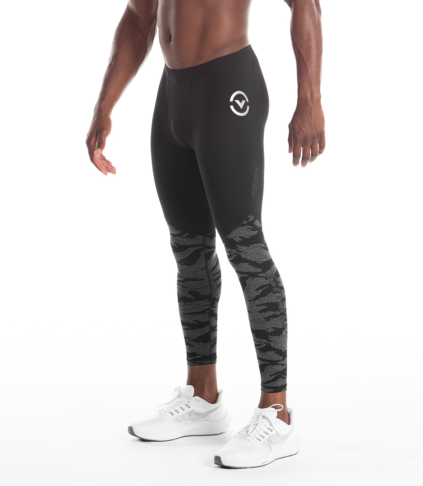 Au8 Tech Pants